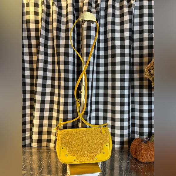 Coach | Bags | Coach Rare Small Rhyder Pochette In Yellow Shearling 25 ...